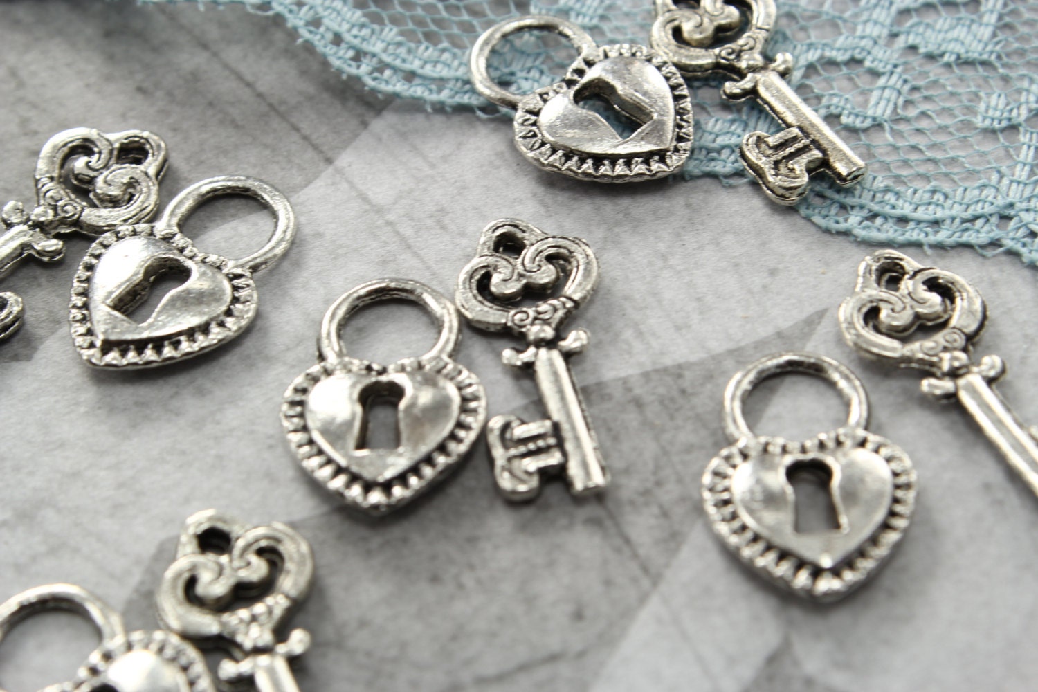 5 Set Antique Silver Vintage Style Small Lock & Key Charms | Etsy