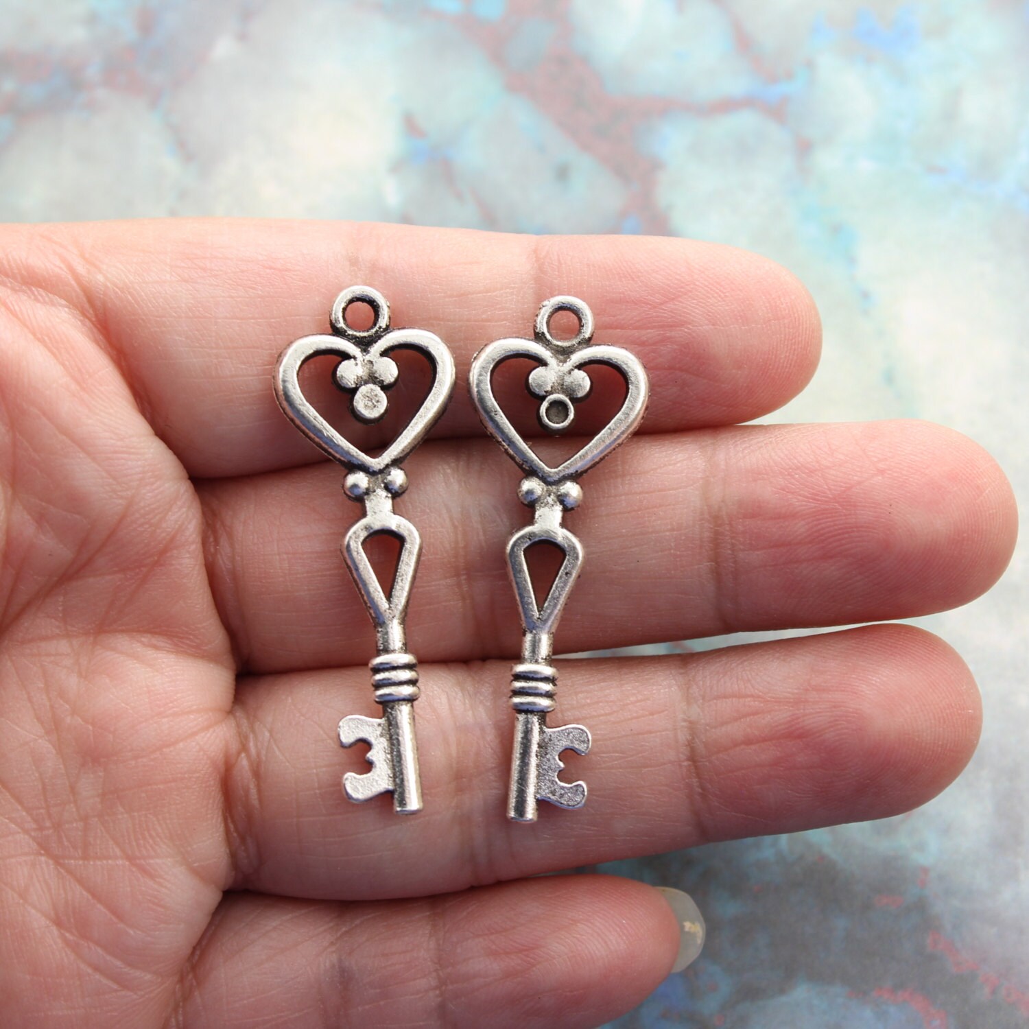 50 Heart Keys Double sided Antique Silver Steampunk Supplies | Etsy