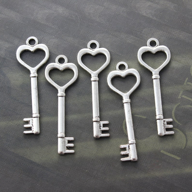 10 Heart Skeleton Keys Double Sided Antique Silver - Etsy
