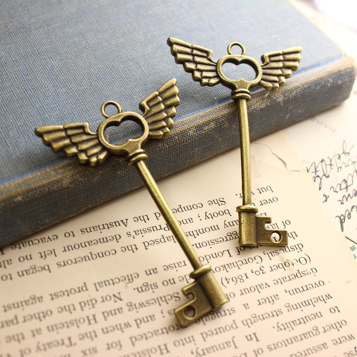 10 Angel Wing Keys Double Sided Antique Brass Steampunk Supplies ...