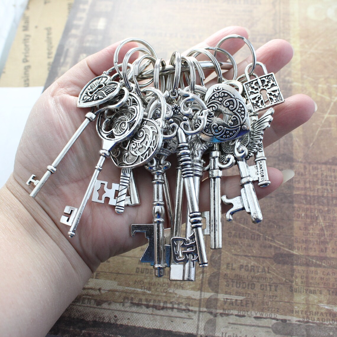 Set of 12 Large Skeleton Keys With 4 Locks on A Big Ring - Etsy