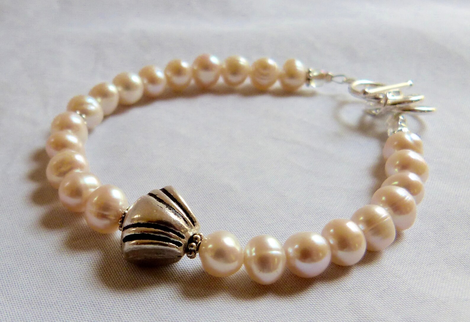 PEARL and Sterling Silver SHELL Bracelet - Etsy