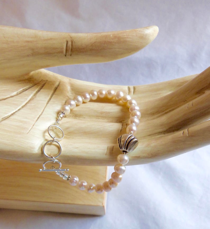 PEARL and Sterling Silver SHELL Bracelet - Etsy