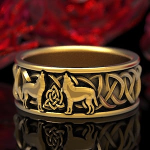 Solid Celtic Wolf Ring in Gold, Wolf Wedding Band, Celtic Animal Ring ...