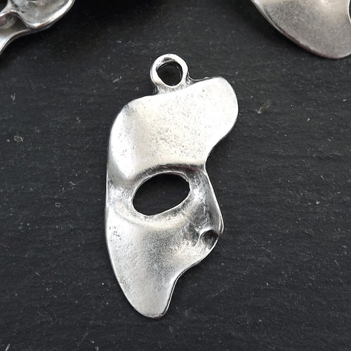 Silver Mask Pendant Phantom of the Opera Mask Mardi Gras | Etsy