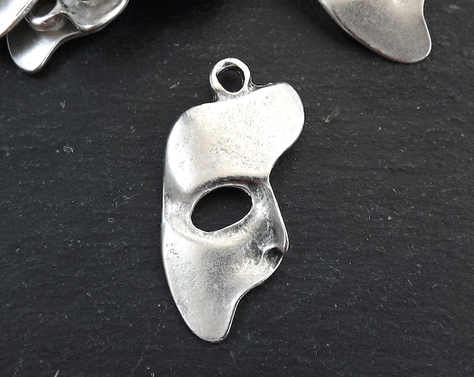 Silver Mask Pendant, Phantom of the Opera Mask, Mardi Gras Masquerade ...