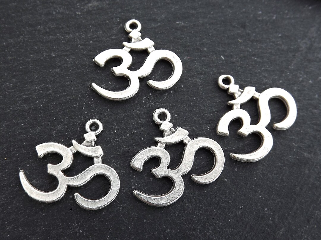 Silver OM Symbol Yoga Aum Pendant Charms, Chakra, Yoga Charms, OM ...