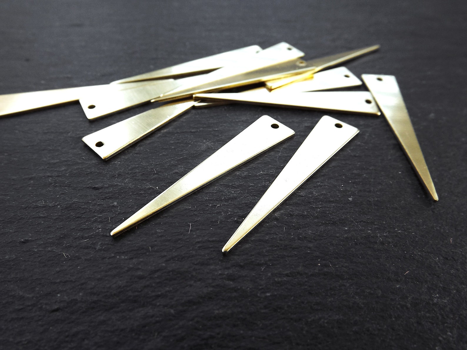 12 Raw Brass Triangle Spike Pendant Charm Blank Earring - Etsy