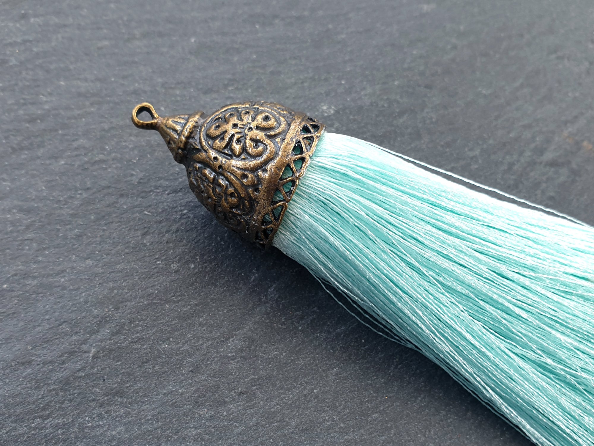 Blaue Quaste Anhänger, große Quaste Anhänger, blass Eis Aqua, dicke ...