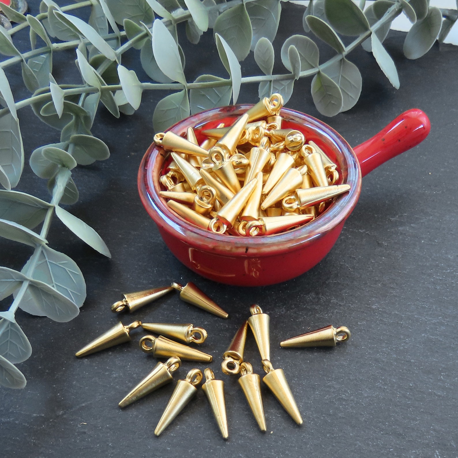 Gold Rustic Spike Charm Pendants, Point Pendulum Charm, Drop Pendant ...