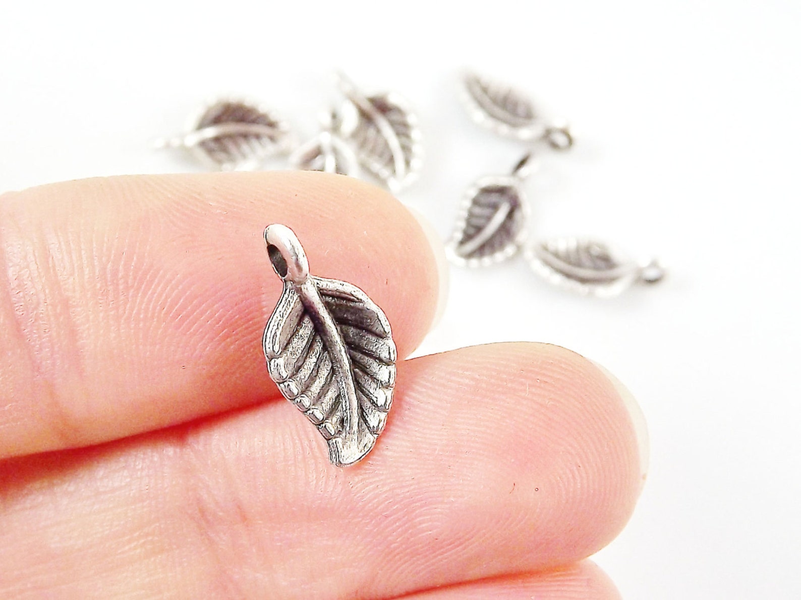 10 Mini Leaf Charms - Matte Silver Plated - Etsy