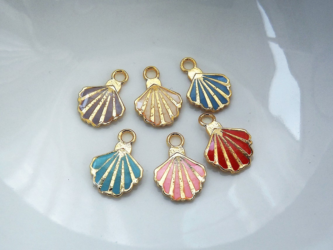 3 Shell Charms, Cream Enamel Small Shell Pendant Charms, Scallop Shell ...