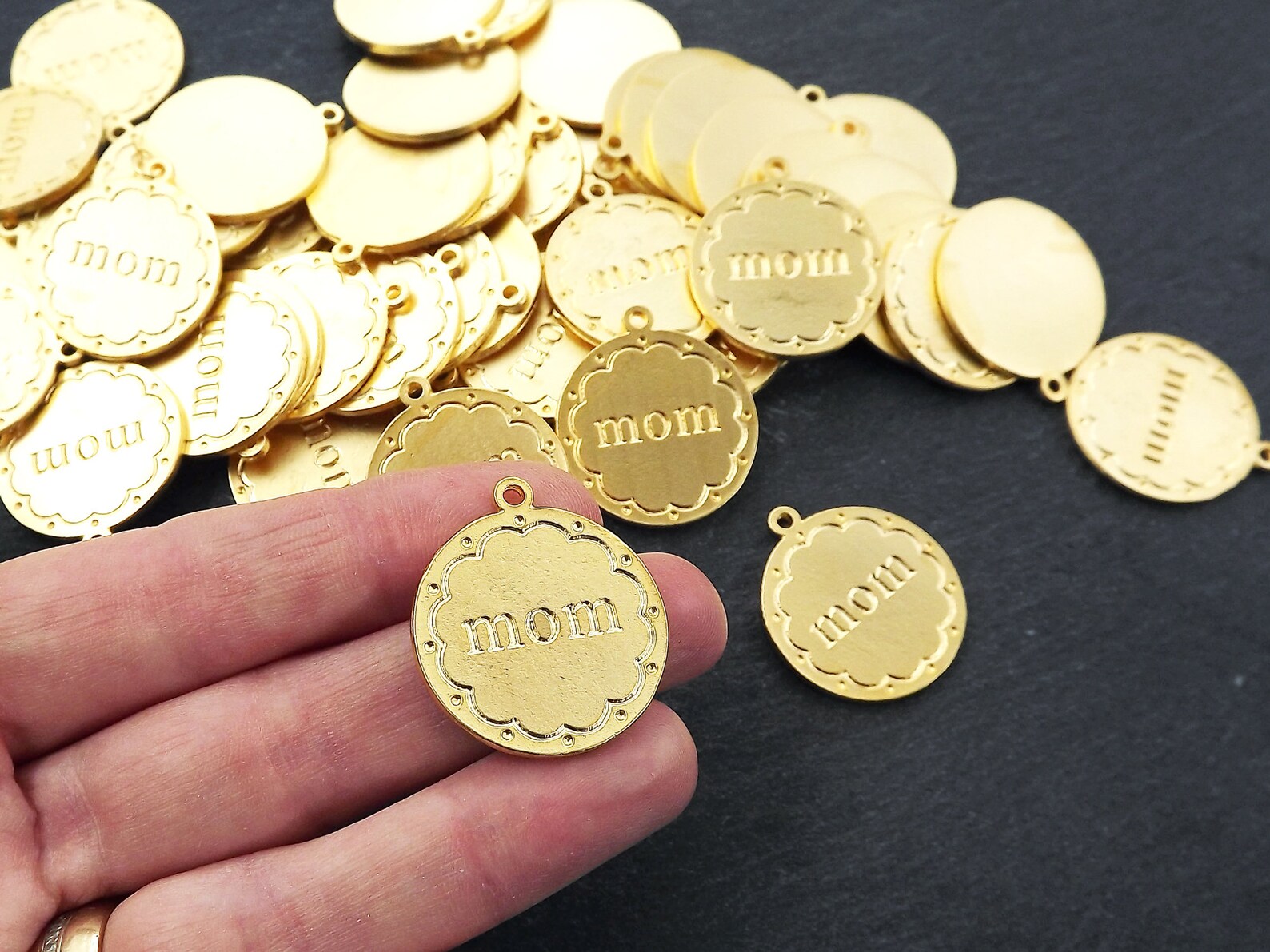 Mom Charm Pendant, Gold Mother, Mama, Mommy, Mom Disc Charms, 22k Matte ...