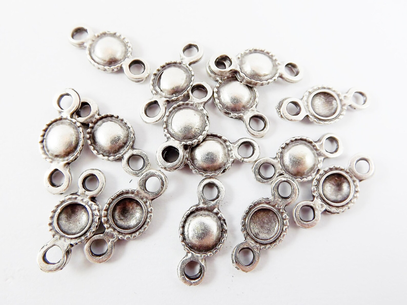 15 Simple Dot Connector Separators - 2 Holes - Matte Silver Plated - Etsy