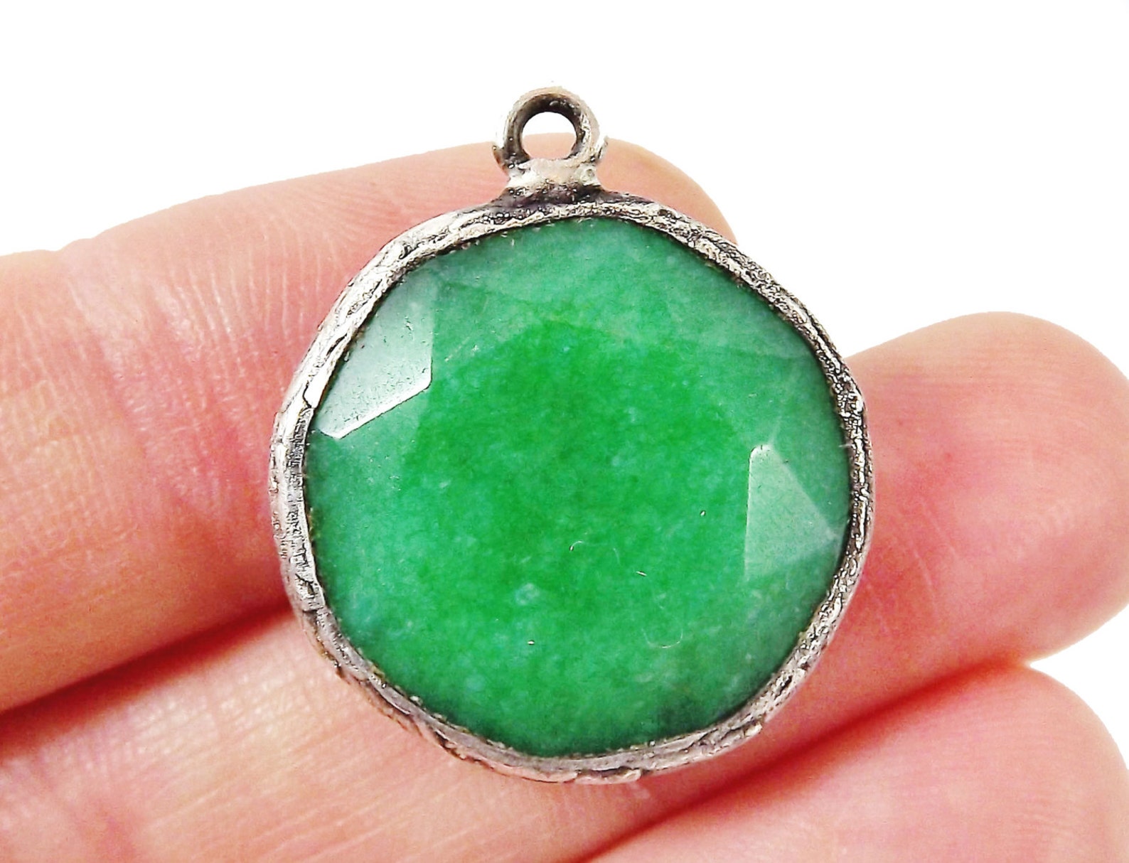 22mm Emerald Green Faceted Jade Pendant - Matte Silver Plated Bezel ...