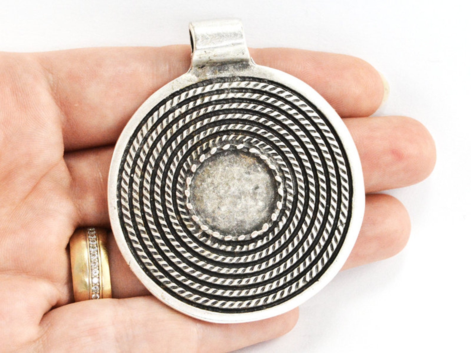 Large Round Rope Detail Ethnic Tribal Artisan Medallion Pendant - Matte Antique Silver Plated - Etsy