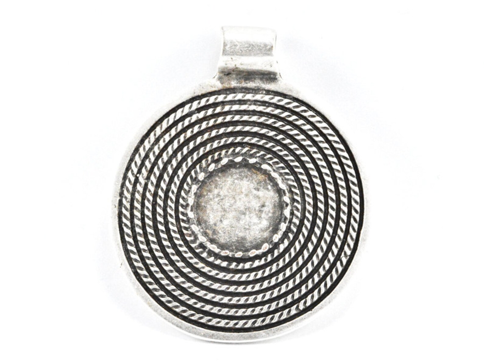 Large Round Rope Detail Ethnic Tribal Artisan Medallion Pendant - Matte ...