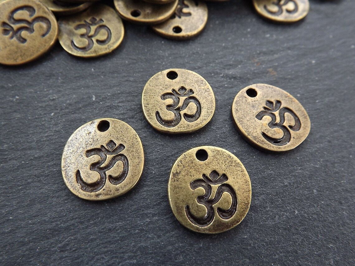 OM Charms, Small Om Pendant, Om Aum Symbol, Coin Disc Charms, Yoga ...
