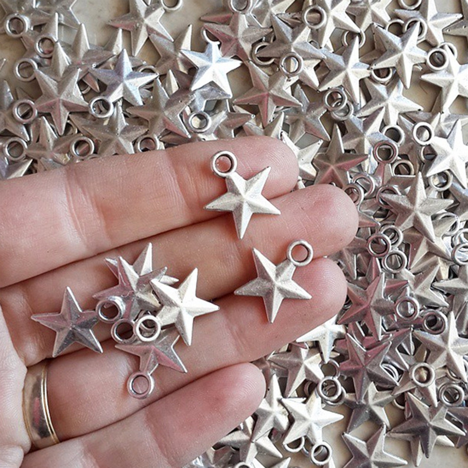 10 Silver Star Charms Silver Stars Small Star Pendants Drop - Etsy