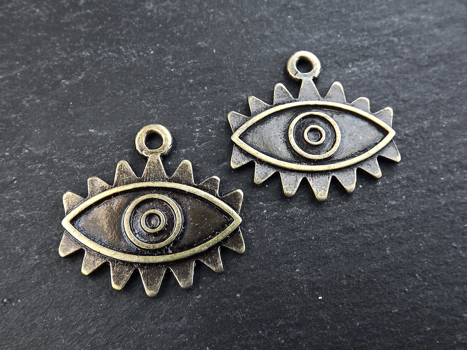 Eye Pendant, Evil Eye Charm, Eye of the Beholder, Good Luck ,protective ...