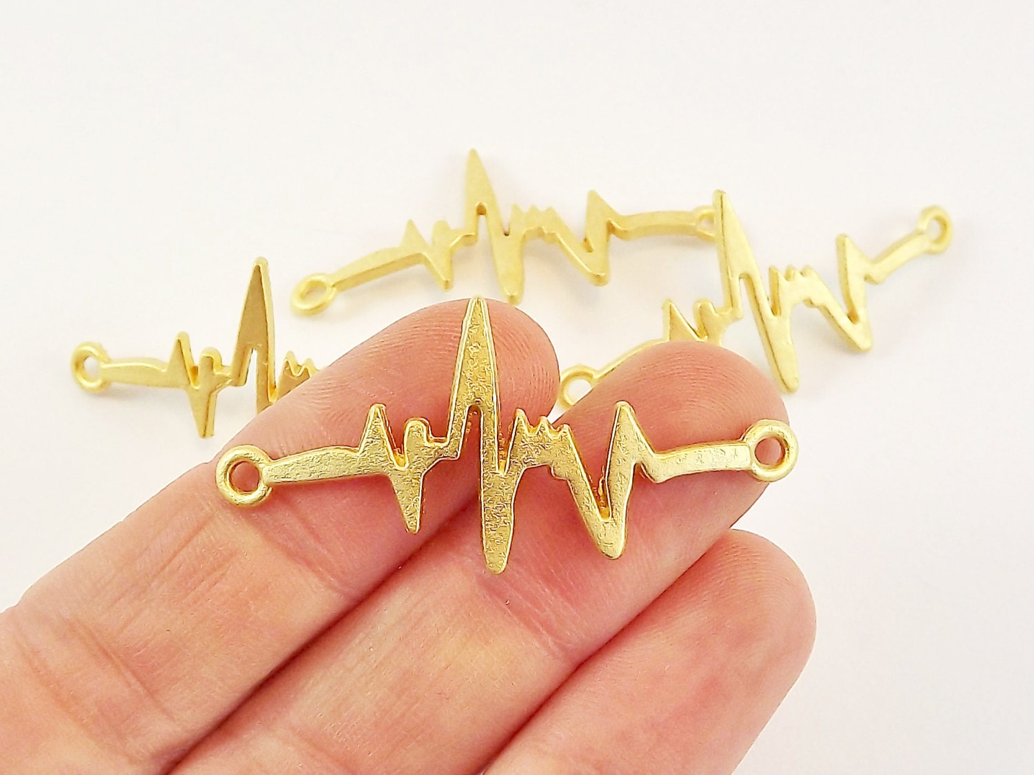 4 Heart Beat Connectors - 22k Matte Gold Plated - Etsy