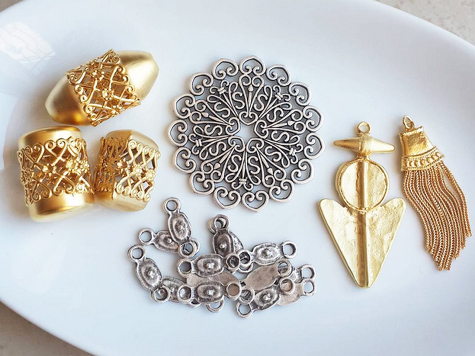 15 Oval Dot Connector Separators - 2 Holes - Matte Antique Silver ...