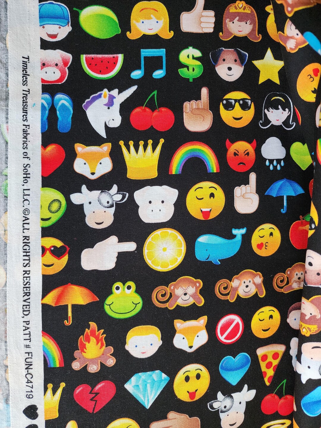 Emoji Cotton Quilting Fabric - Timeless Treasures Fun-c4719 - Etsy