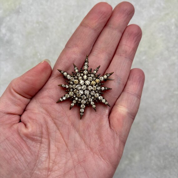 Early Victorian Sparkling Star Paste Stone Brooch Cel… - Gem