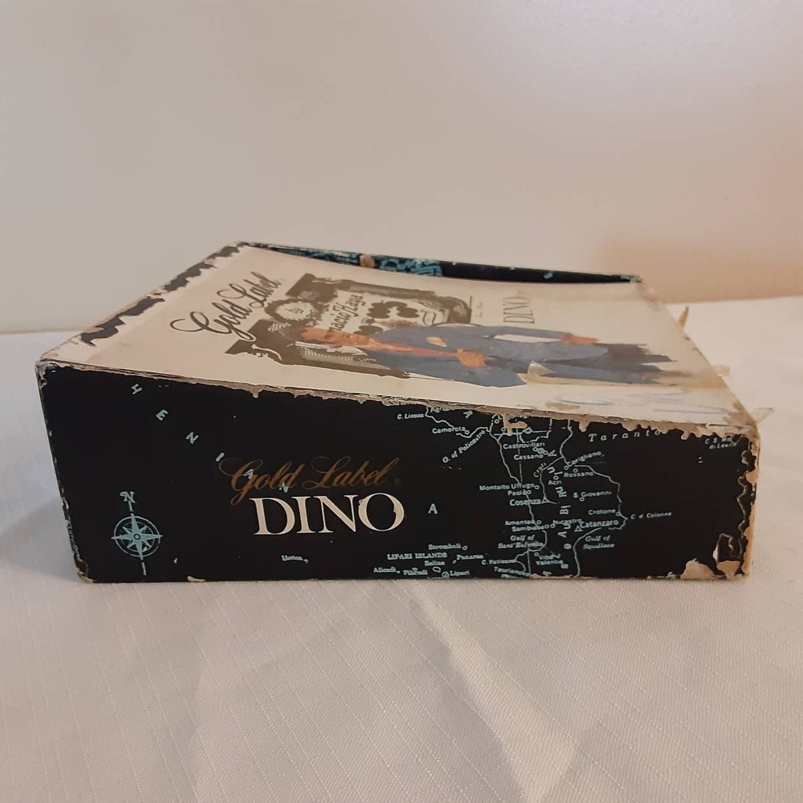 Gold Label DINO Cigar Box by Ignacio Haya Cardboard Shelf | Etsy