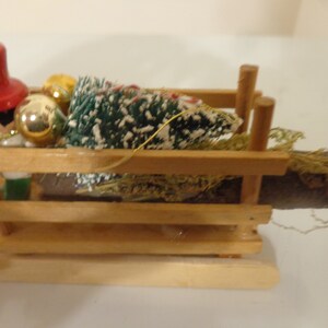Vintage Christmas Wooden Horse & Buggy With Bottle Brush Tree, Log and ...