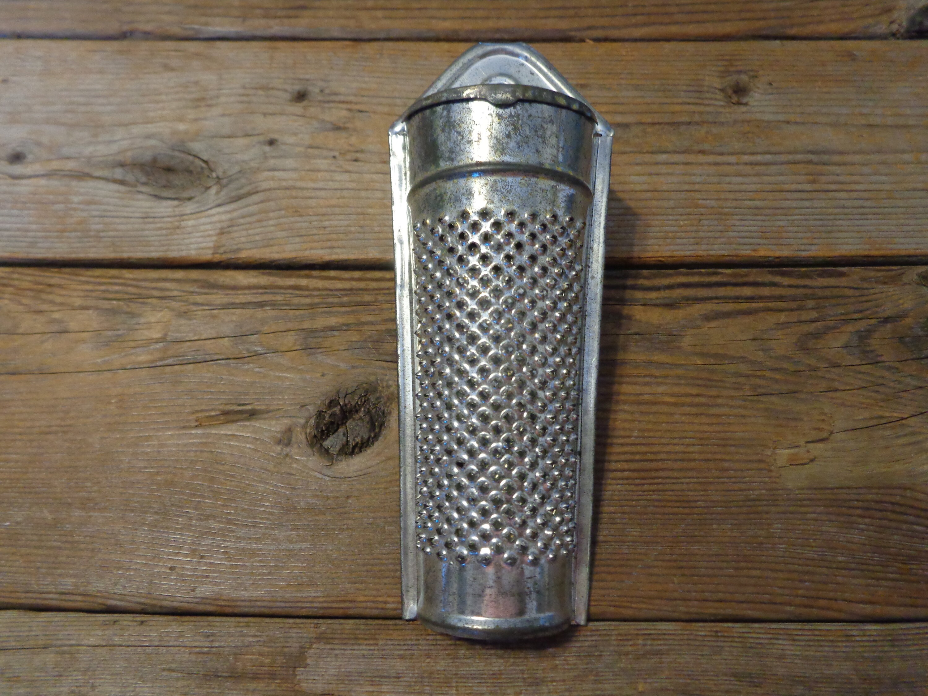 Home & Living Tin Nutmeg Grater with Storage Compartment Kitchen ...