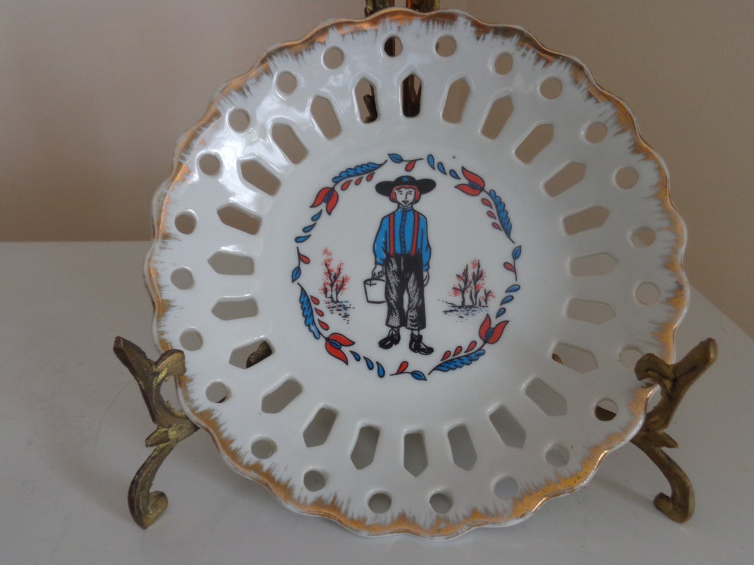 Vintage Amish Decorative Plate With Cut Outs & Gold Trim by Brinn's ...