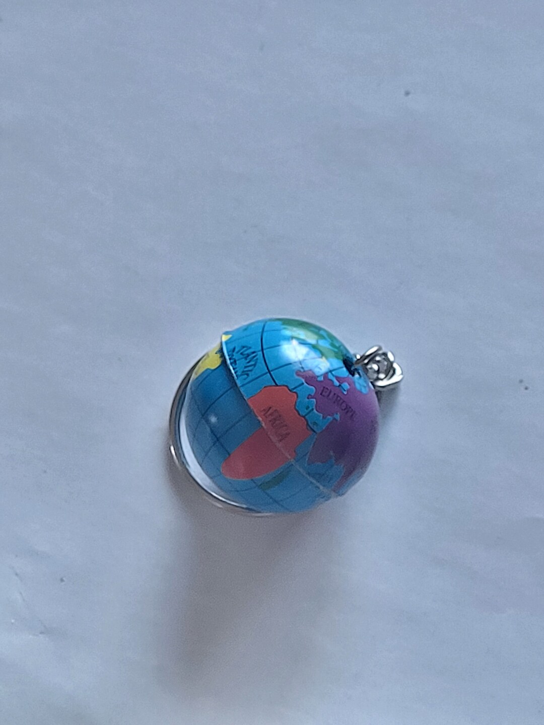 World Globe Keychain/beadiebracelet - Etsy