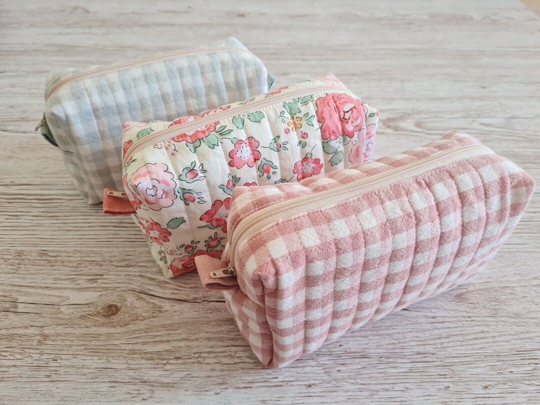 Handmade Padded Quilted Zippered Boxy Pouch - Make up Bag - Toiletry ...