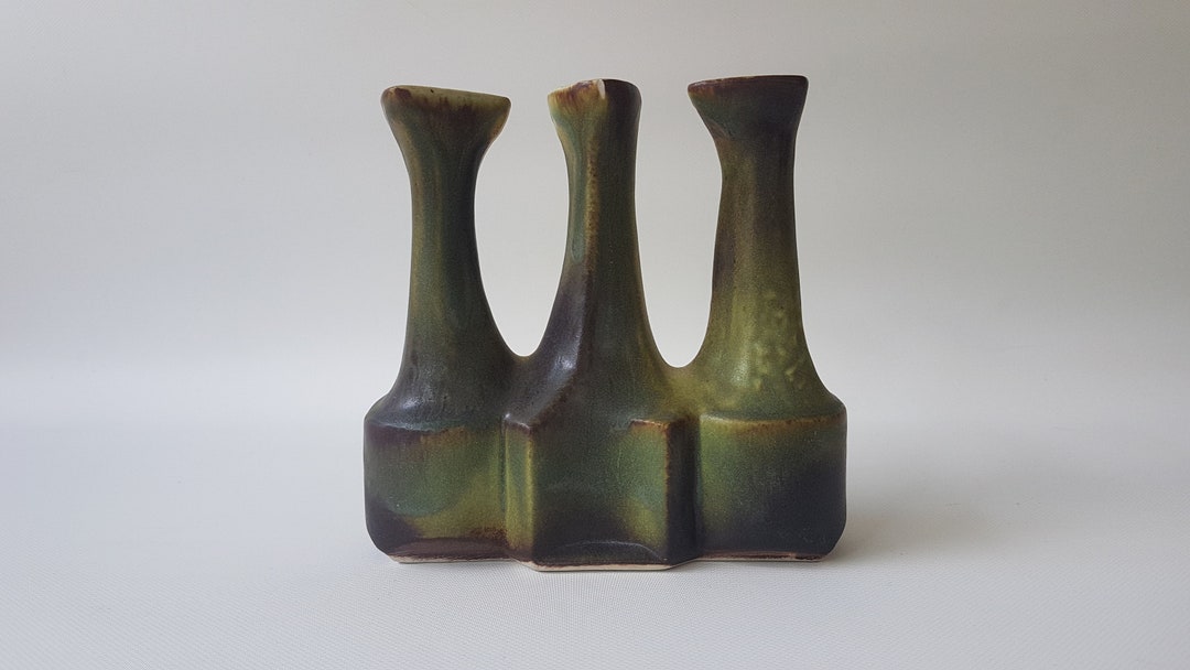 Rare Green Matt Camps Vase by Loré Beesel - Etsy