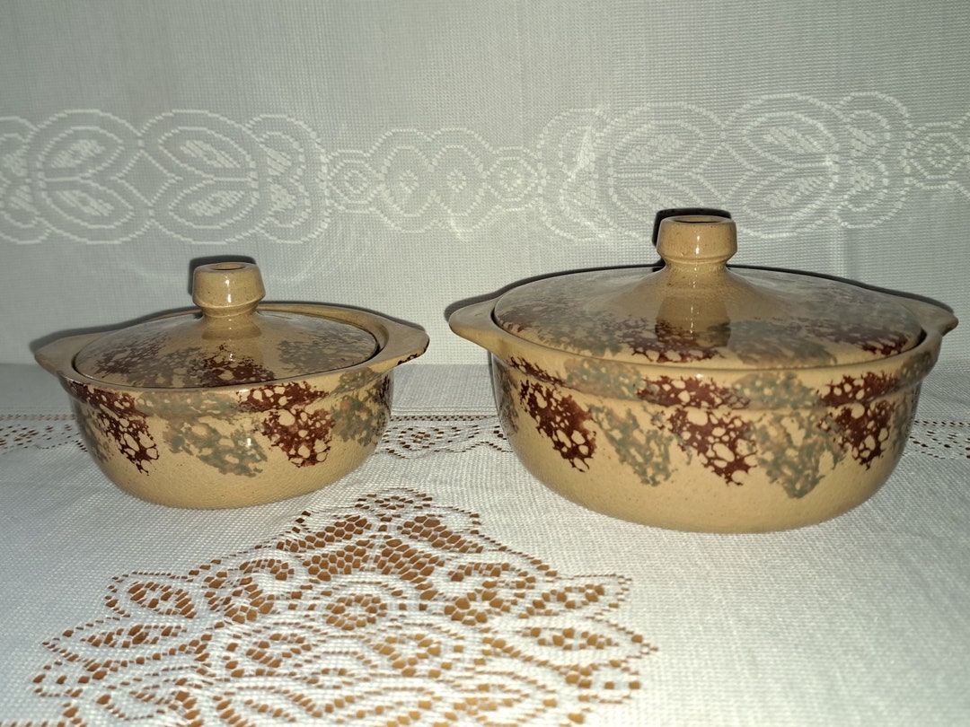 Two MEDALTA Potteries Redcliff Alberta Canada POTTERY Covered Lidded ...