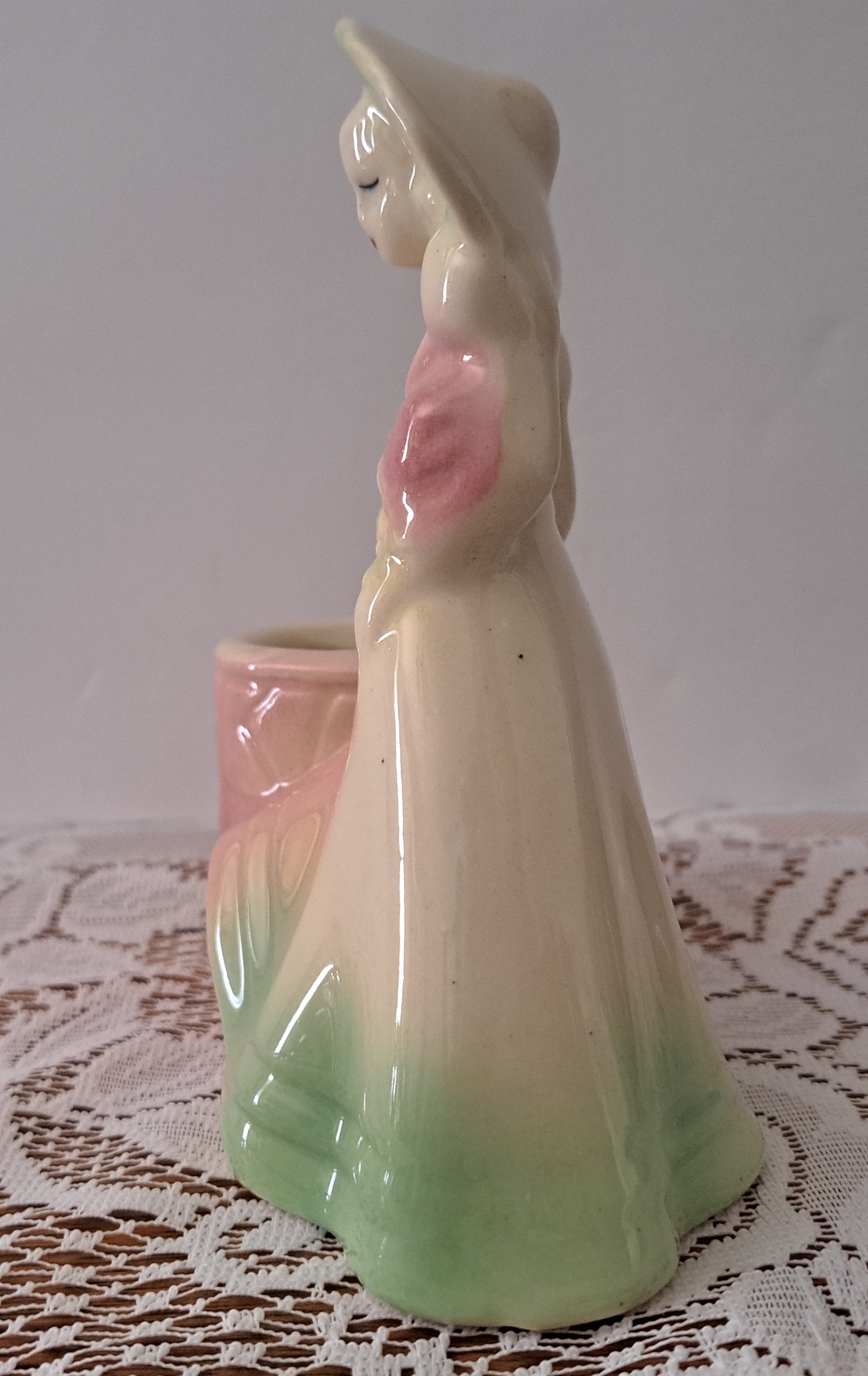 Shawnee Pottery Southern Belle Lady at Wishing Well Planter Made in ...