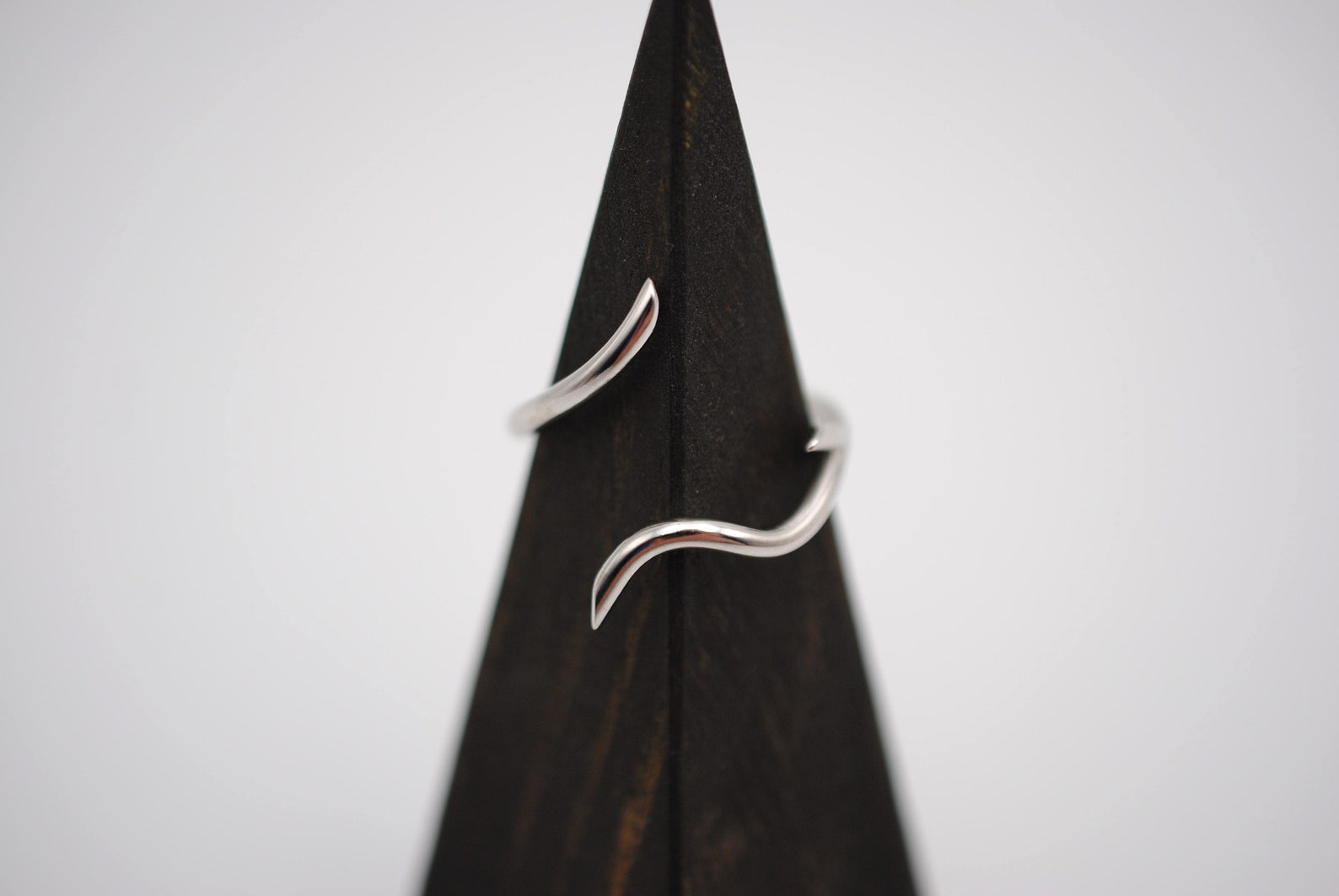 Vine Rhodium Roots Ring - Etsy