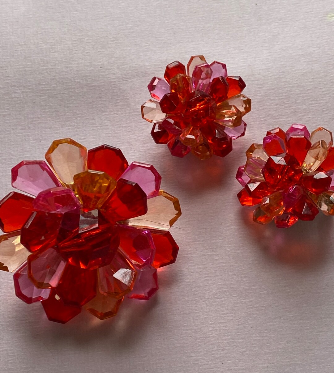 Mid-century Lucite Flower Brooch and Clip Earrings Set - Etsy