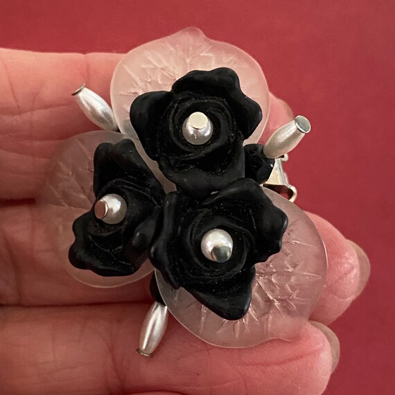 Cool Forties Style Plastic Black Roses & Frosted Leav… - Gem