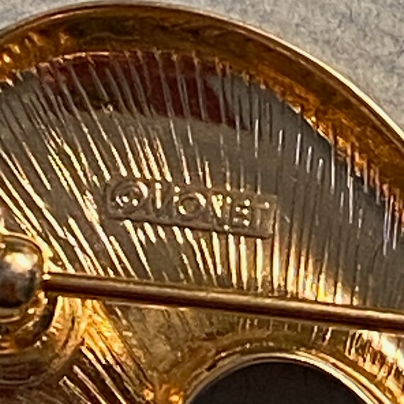 Modernist MONET Gold Plated Heart Brooch - Gem