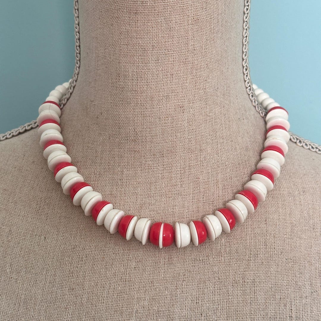 Simply Elegant Art Deco Red & White Resin Bead Necklace - Etsy