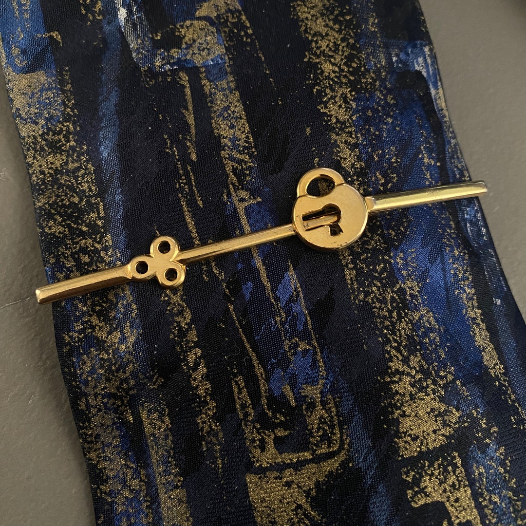 HADLEY Made in USA Mid Century Gold Tone Lock & Key Tie Bar Clip - Etsy