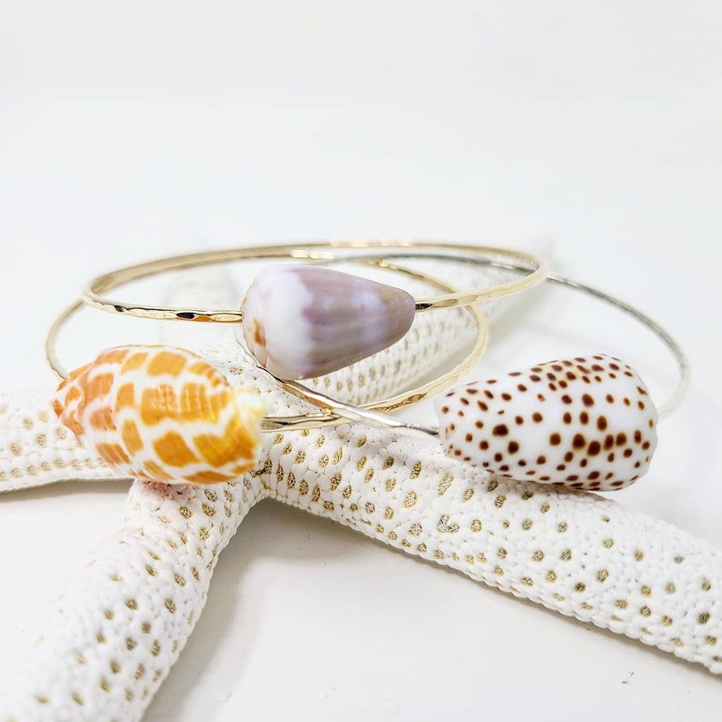SHELL BANGLES in Gold Set of 3 Bangles in 14k Gold Filled | Etsy