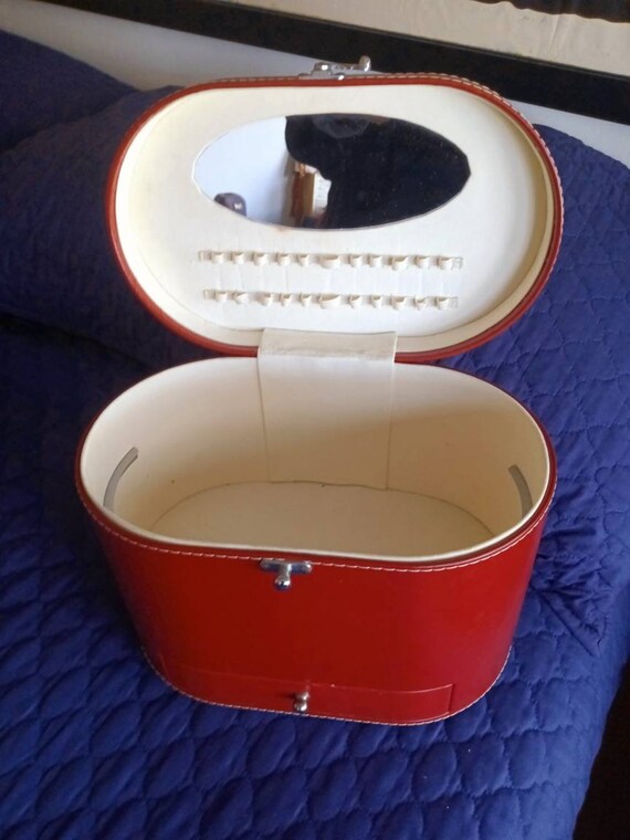 1940's/50's Red Train Case - Gem