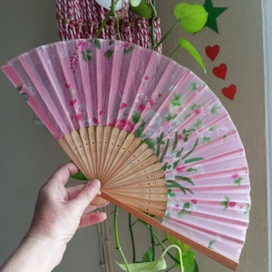 Fan Vintage Fabric Wood Flowers Pink Foldable Fan Sensu Hand Fan ...