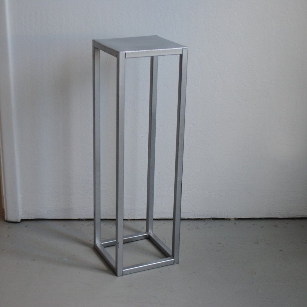 Modern Metal Contemporary Accent Pedestal Sokol Table Decor Mid Century ...