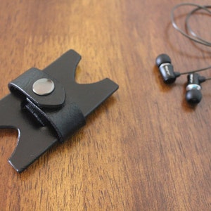 Leather Earbud Keeper // Ear Bud Holder // Leather Headphone Cable ...