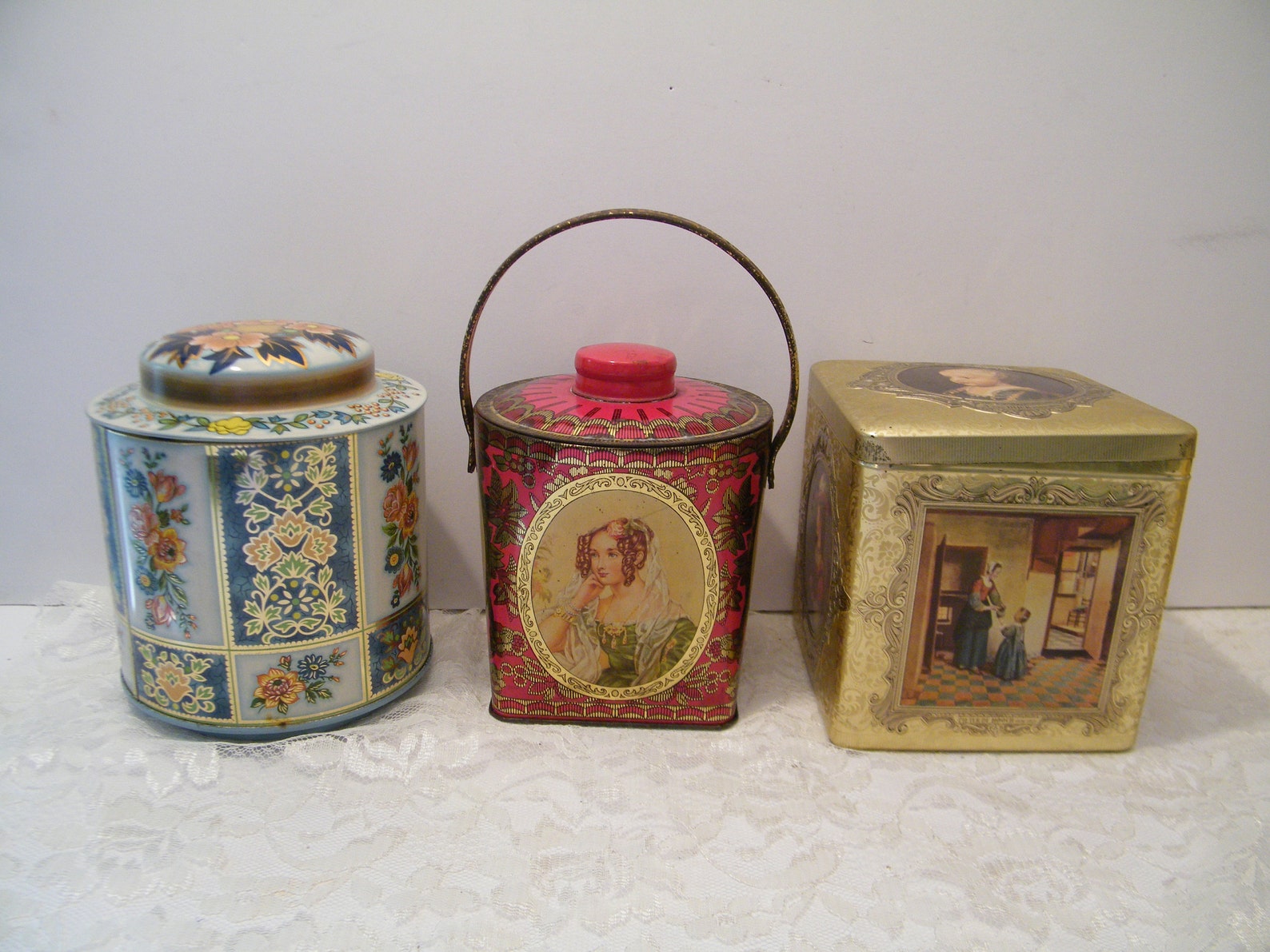 3 Vintage Tin Gift Cans or Storage Red Handled Goldtone - Etsy