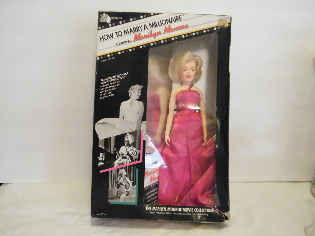 Marilyn Monroe Collector Doll in Red Dress How to Marry a Millionaire ...